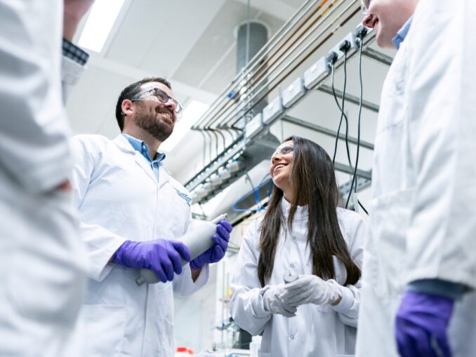 “Don’t Become a Scientist” 20 Years Later – Prosperous Physicist